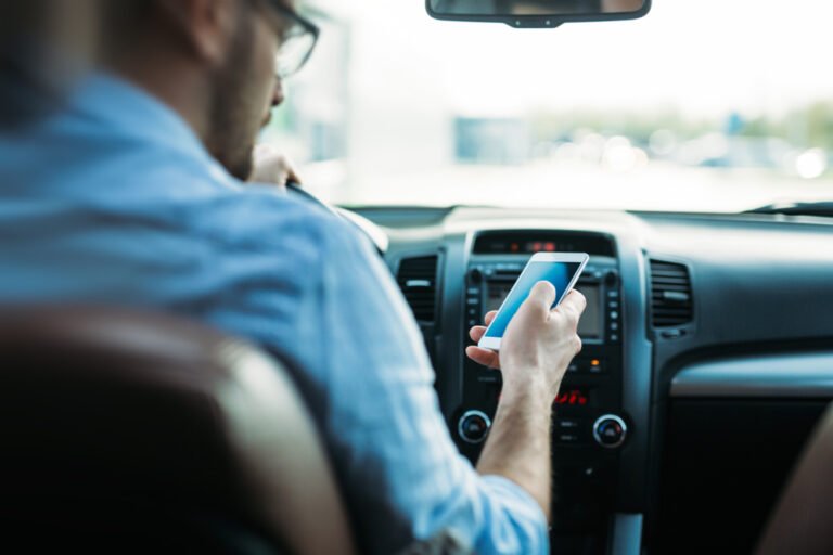 Texting and Driving Laws in Louisiana | Laborde Earles Injury Lawyers